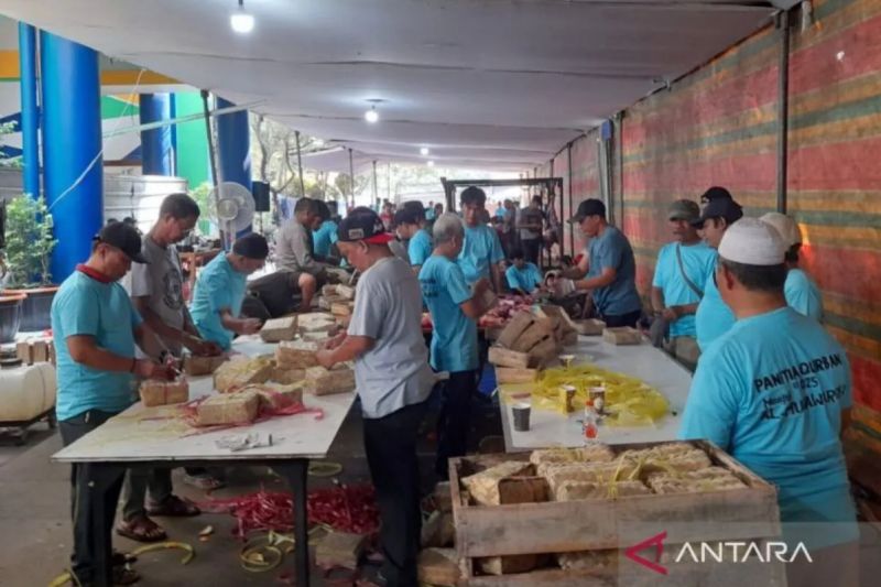 Tak Ramah Lingkungan, Pemprov DKI Ingatkan Bahaya Plastik Hitam untuk ...