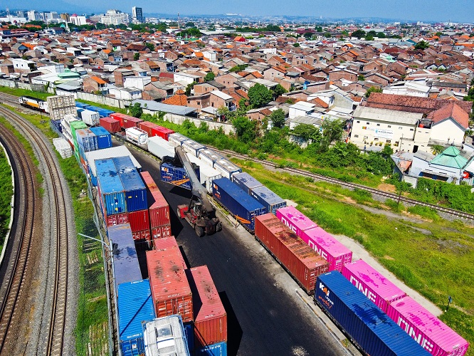 PT KAI: Angkutan Peti Kemas Tumbuh 19,35 Persen hingga Mei 2026